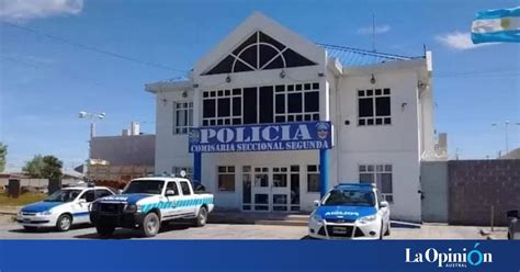Un Chico De 19 Años Entró A Una Rotisería Se Robó Un Celular Y Terminó