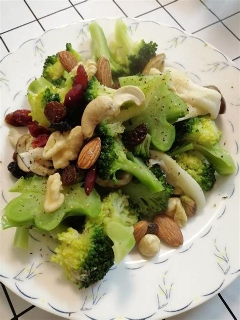 【入味的水煮西兰花图片】阿董200002下厨房