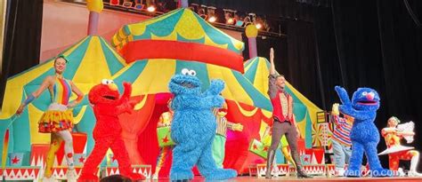 Elmos Circus Dream L Sesame Street Circus Tour Review Play And Go Adelaide