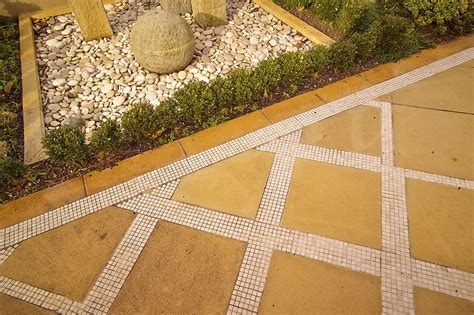 Feature Paving Greenschemes