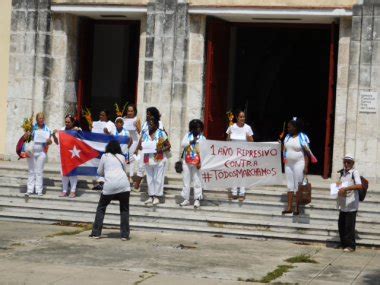 El régimen arresta a Damas de Blanco al finalizar un té literario Últimas noticias de Cuba