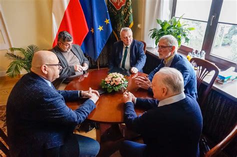 Wspólna strategia transformacji energetycznej Czy potrzeba nam atomu Stowarzyszenie