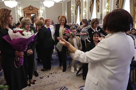 Синдикатът на българските учители връчи наградите „Учител на годината“ 2023 Front Bg