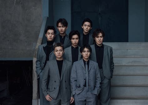 金子隼也初写真集の先行カット公開男らしさからキュートな姿まで等身大の魅力を披露 エンタメラッシュ