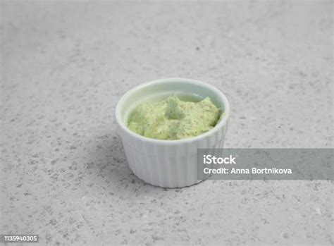 스킨 케어 천연 제품 스크럽 바디 마스크 용 성분 아보카도 커피 코코넛 오일 0명에 대한 스톡 사진 및 기타 이미지 0명