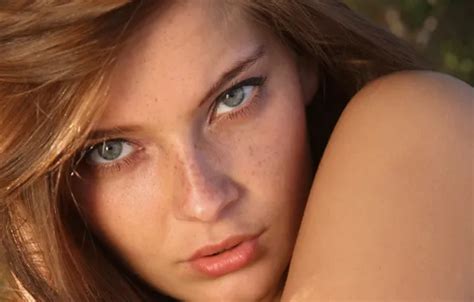 Wallpaper Sexy Blue Eyes Lips Look Blonde For Mobile And Desktop