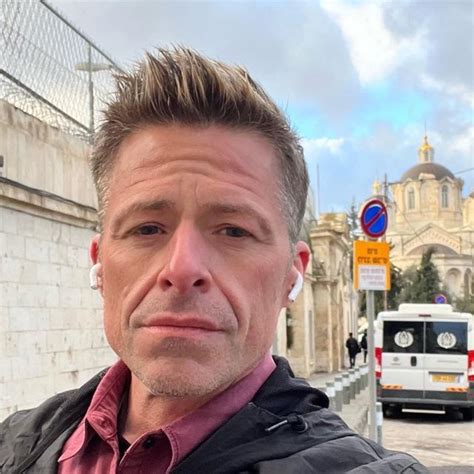 Andrew Allen Theandyallen • Threads Say More