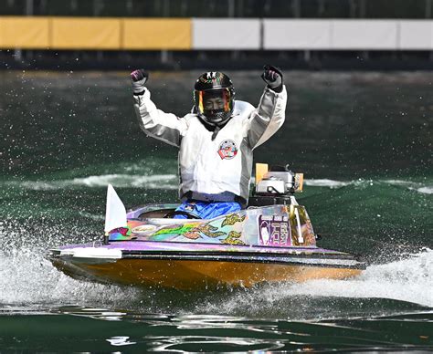 【ボートレース】優勝した石野貴之「負ける要素なかった」スタンドからは石野コール／住之江gp ボート写真ニュース 日刊スポーツ