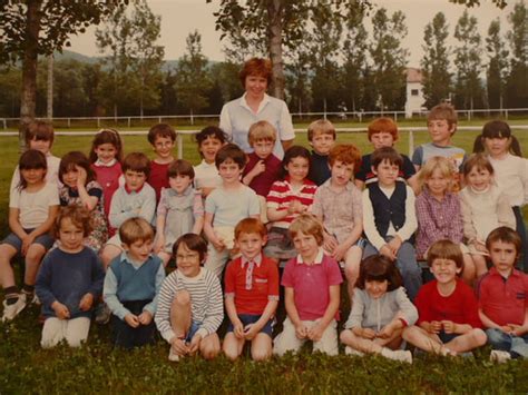 Photo De Classe GS Maternelle De Ecole Des Mimosas Saint Julien Les Rosiers Copains D