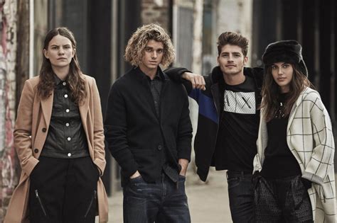 Armani Exchange USA - Доставка с официального сайта | Бандеролька