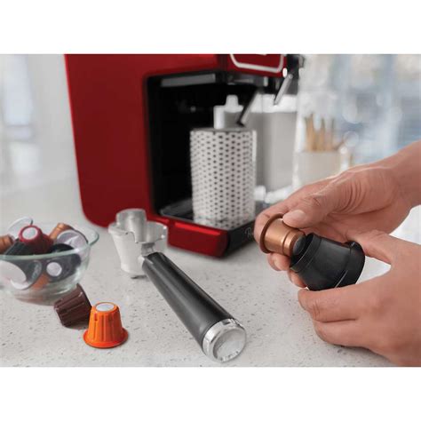 Cafeteira Espresso Elétrica Oster Primalatte Touch 2 Xícaras Vermelha