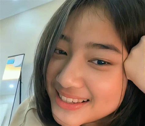 10 Manfaat Senyum Yang Perlu Diketahui