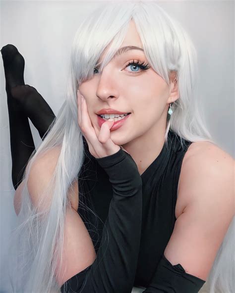 Elizabeth Liones Cosplay Print 2 Etsy