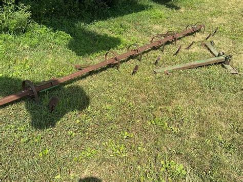 Leveler Came Off A John Deere 610 15 Chisel Plow Includes Brackets