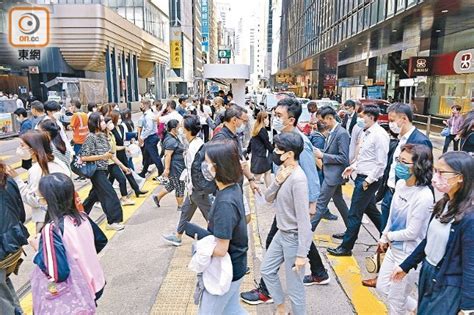 東方日報a1：4大產業瓣瓣衰 港經濟瀕倒退｜即時新聞｜港澳｜oncc東網