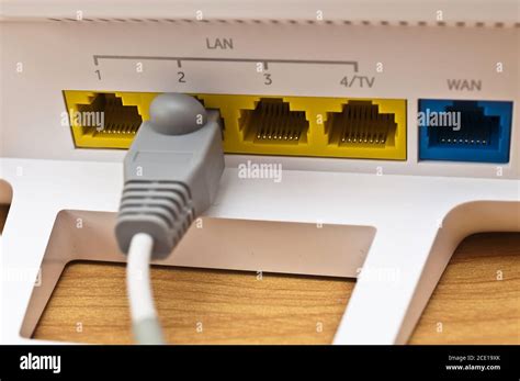 Dsl Modem Hi Res Stock Photography And Images Alamy