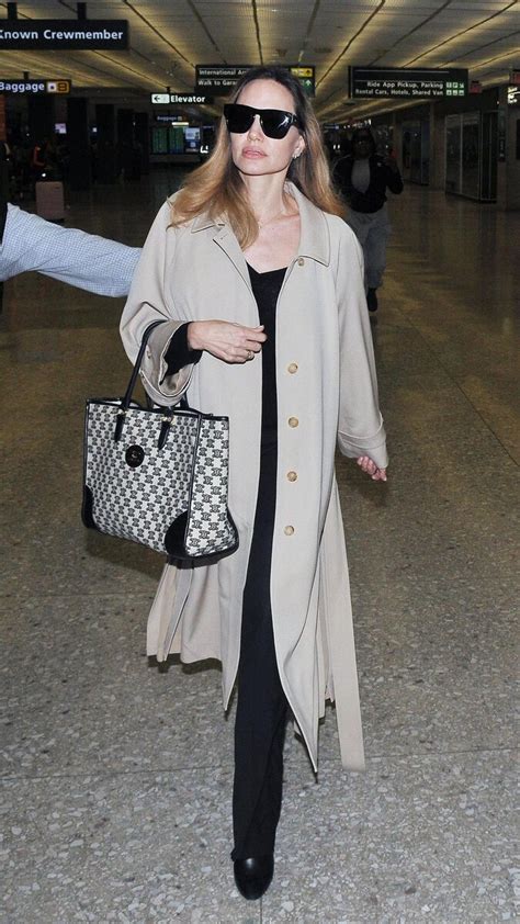 Анджелина Джоли выглядит безупречно в элегантном образе — вы сможете легко его повторить Marie