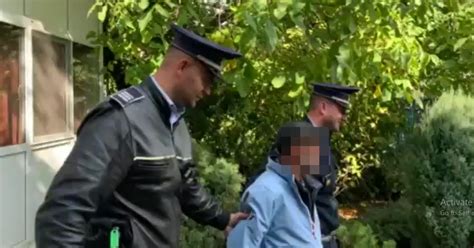 VIDEO Colecționar de portofele Bărbat reținut după ce ar fi furat