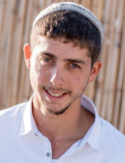 סמר יהודה דרור יהלום לזכרם של הנרצחים והנופלים במלחמה