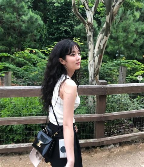 교복 벗은 신은수 사복 여신 등극 셀린느 틴 니노백 가격과 코디 완전 정복 네이버 블로그