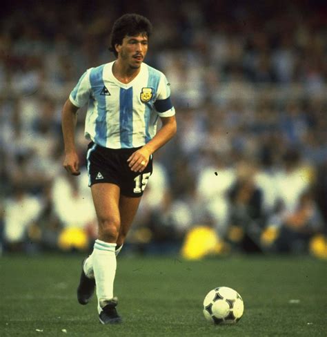 Downloaden Daniel Passarella 1920 X 1977 Wallpaper