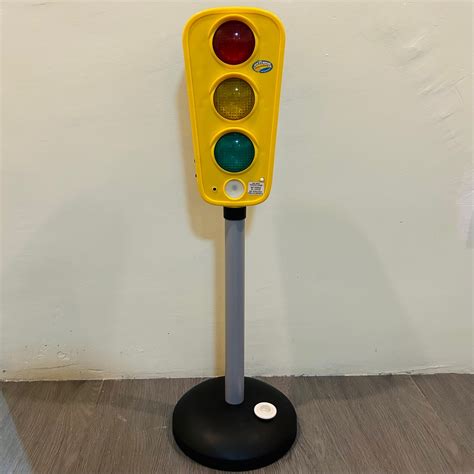 Traffic Light Toy Hobbies And Toys Toys And Games On Carousell