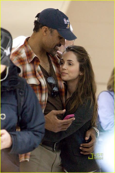 Eliza Dushku Rick Fox Let S Hug It Out Photo Eliza Dushku Rick Fox Photos Just