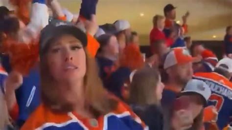 Edmonton Oilers Fan Flashes Video Youtube