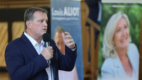 Législatives 2024 Ça Me Rend Dingue Ces Dix Imbéciles Louis Aliot