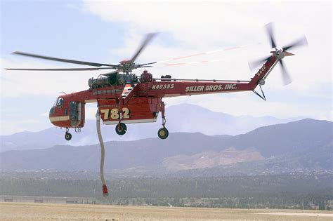 Two Firefighting Helicopters Collide In California 3 Dead