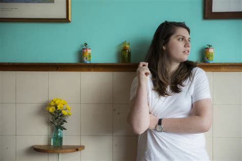 6 Hot Sexy Alex Lahey Bikini Pics