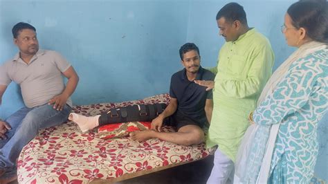 यात्राडेलीको समाचारको प्रभाव सागर यादवलाई भेट्दै खेलकुद मन्त्री