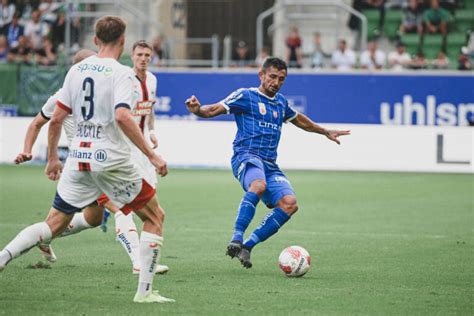 Topspiel Im Hofmann Personal Stadion Fc Blau Weiß Linz
