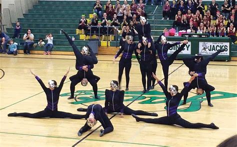 High School Dance Team Practice