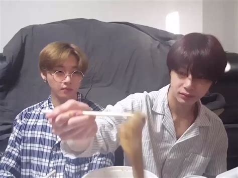 취향의 채꿍 On Twitter 하 전을 찢어먹을 생각을 해야지…