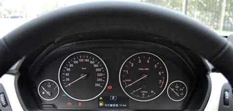 汽車通電之後發動機故障燈亮，打火後熄滅正常嗎？