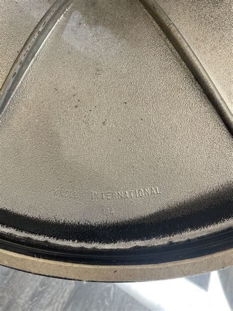 Eero Saarinen Pour Knoll Table Saarinen En Marbre Calacatta Oro