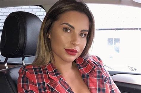 Love Islands Jessica Shears Flashes Cleavage As Insanely Low Cut