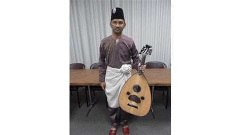 Penyanyi Penggubah Lagu Zubir Abdullah Masuk Icu Akibat Serangan