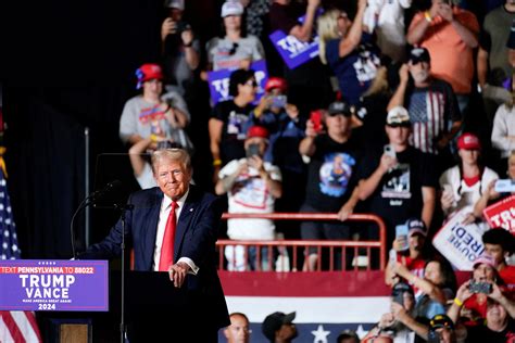 Trump Campaign Raises 1387 Million In July Reuters