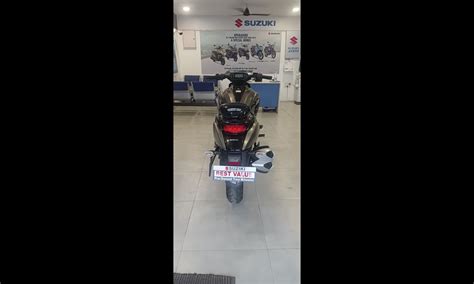INTRUDER Suzuki Motorcycle