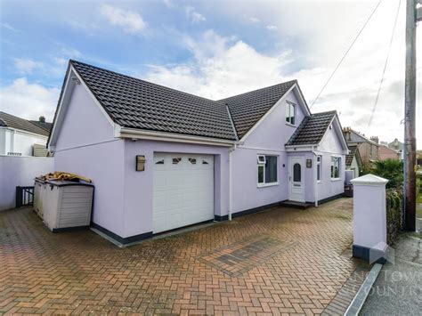 4 Bed Bungalow For Sale In Rocky Park Road Plymstock Plymouth Pl9