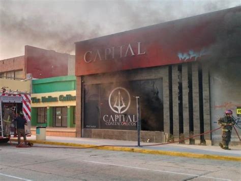 Arde en llamas negocio abandonado en el Malecón de Coatzacoalcos esto sabemos