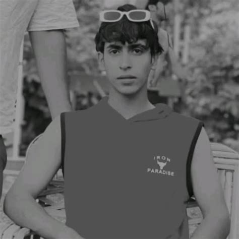 ‎علي صدام‎ Qos09 • Threads Say More