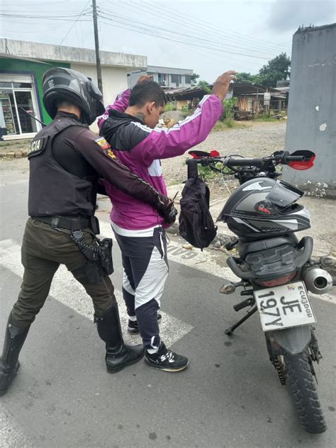 Policía Ecuador on Twitter 𝐎𝐑𝐃𝐄𝐍 𝐘 𝐒𝐄𝐆𝐔𝐑𝐈𝐃𝐀𝐃 Ejecutamos operativos de
