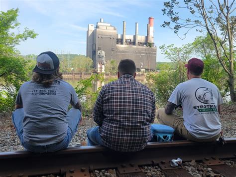 Demo Crews Implode Defunct Elrama Power Plant Herald Standard