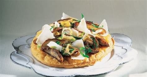 Recette Tartes Fines Aux Cèpes Marie Claire