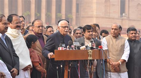 Bjp Mps Delegation Led By Shri Lk Advani Shri Nitin Gadkari Smt