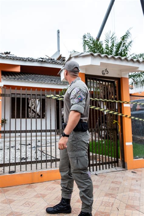 Policial Militar De Folga Resgata Casal Após Desabamento De Prédio
