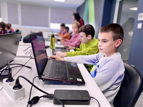 Казанлък инфо Училищна Телерик Академия отвори приема за безплатни обучения в Казанлък по ИТ